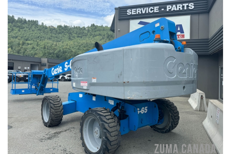 2014 Genie S65 Boom Lift