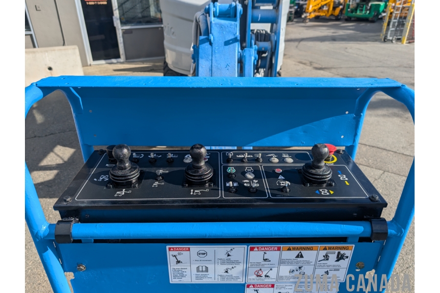 2015 Genie Z45/25J Articulating Boom Lift